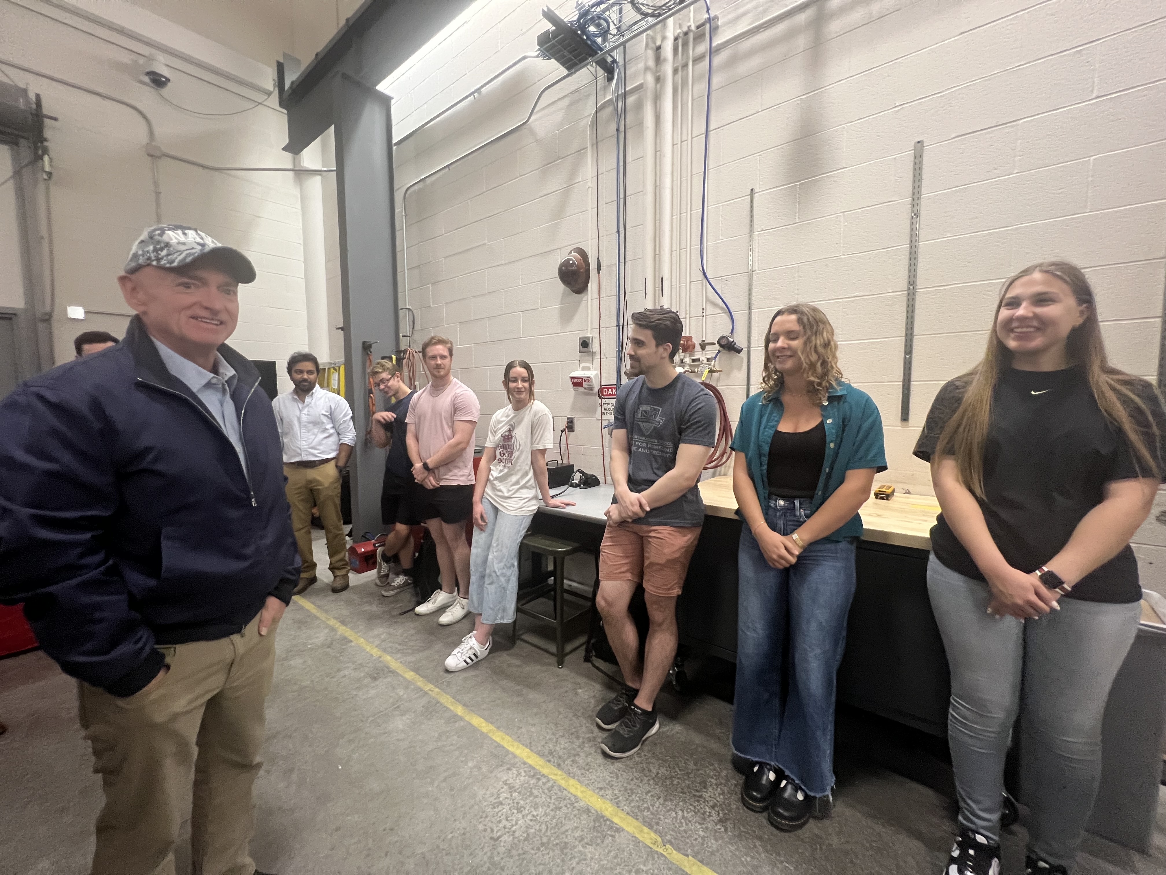Sen. Kelly visits UA Quantum and Hypersonics Facilities | Government and Community Relations